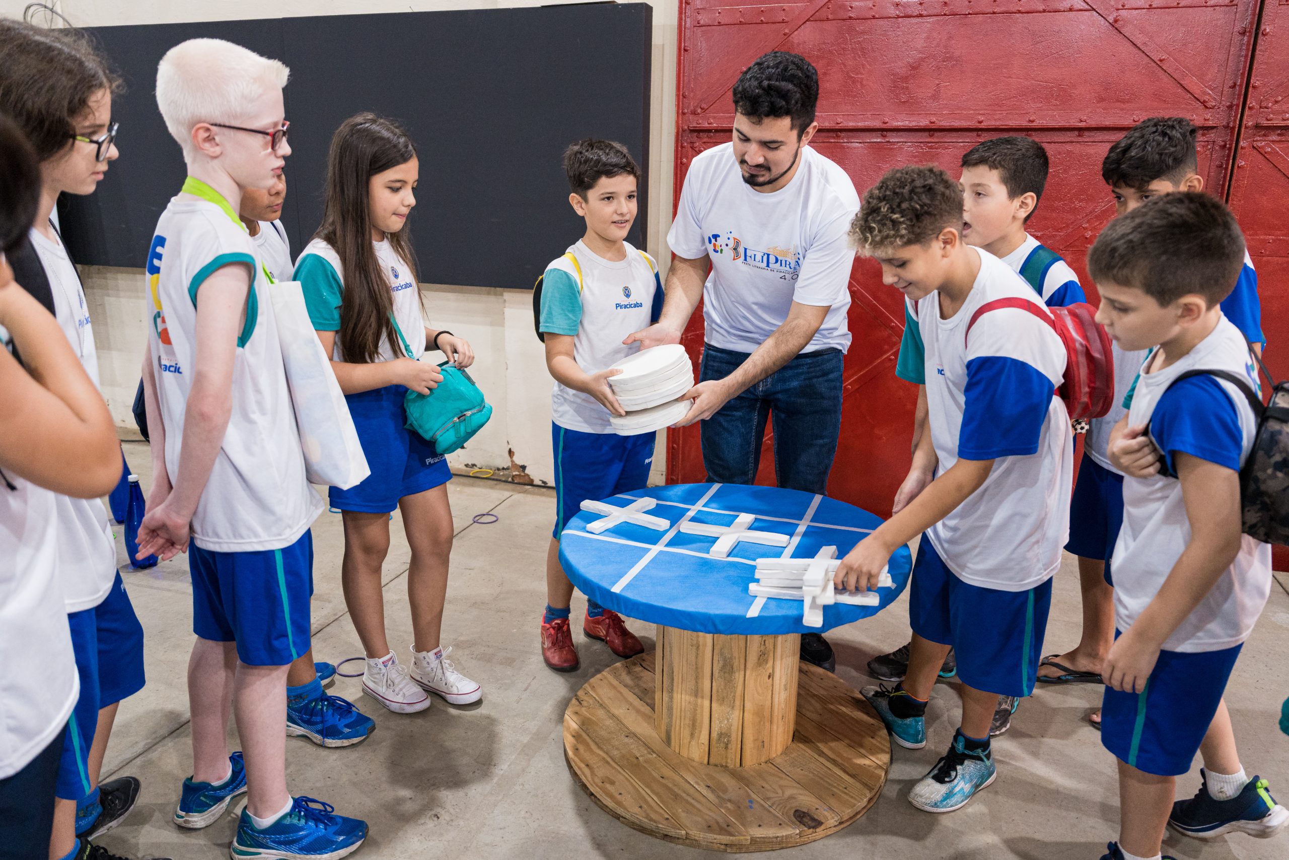 Charitable Back to School - Instituto Pecege